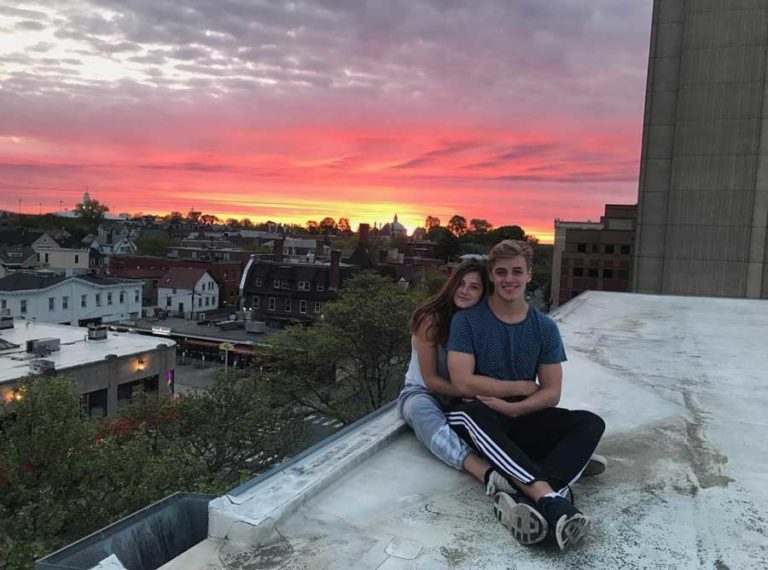 Qui est Alexander Ogilvy ? Le surfeur de la famille royale britannique ...