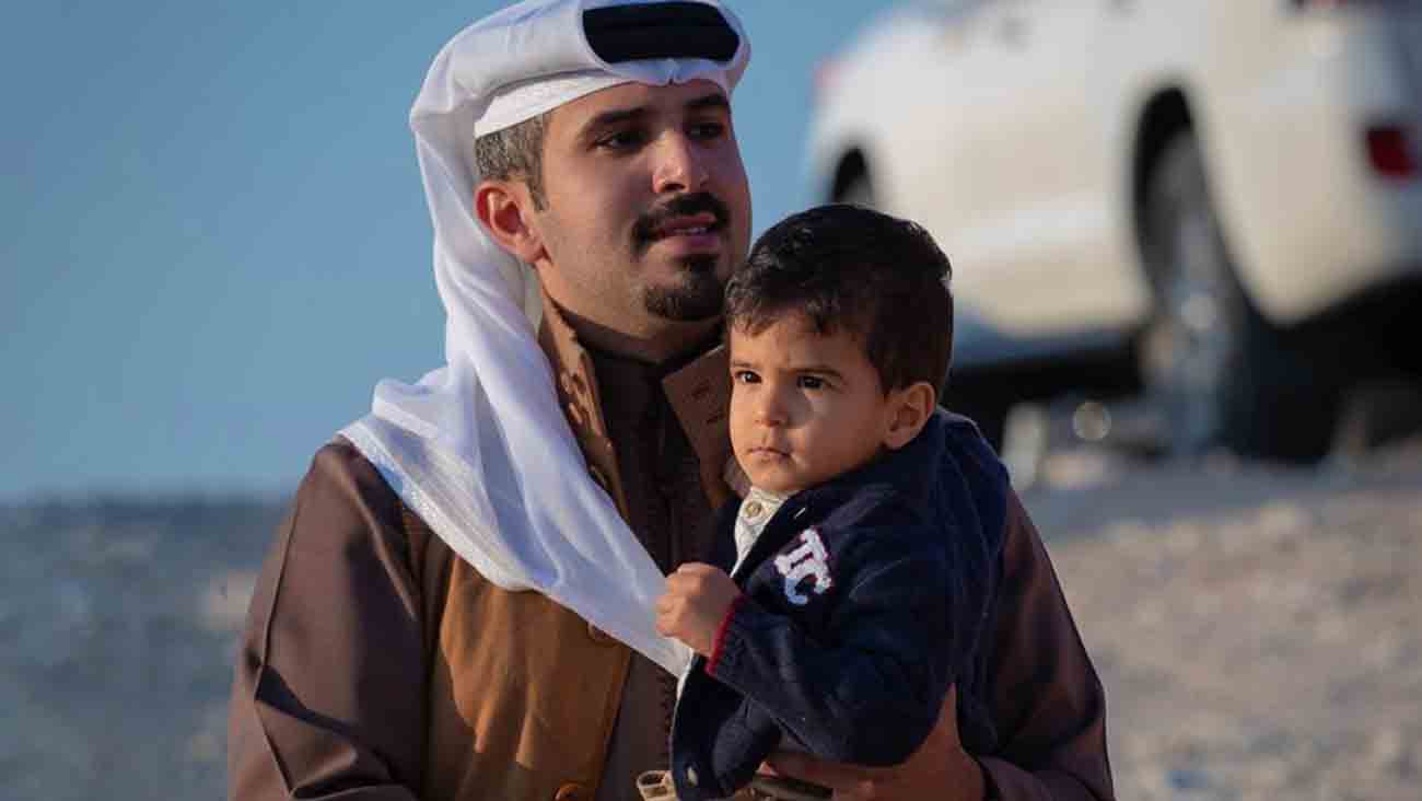 Première photo du prince Ahmad, arrière-petit-fils du roi de Bahreïn, à ...