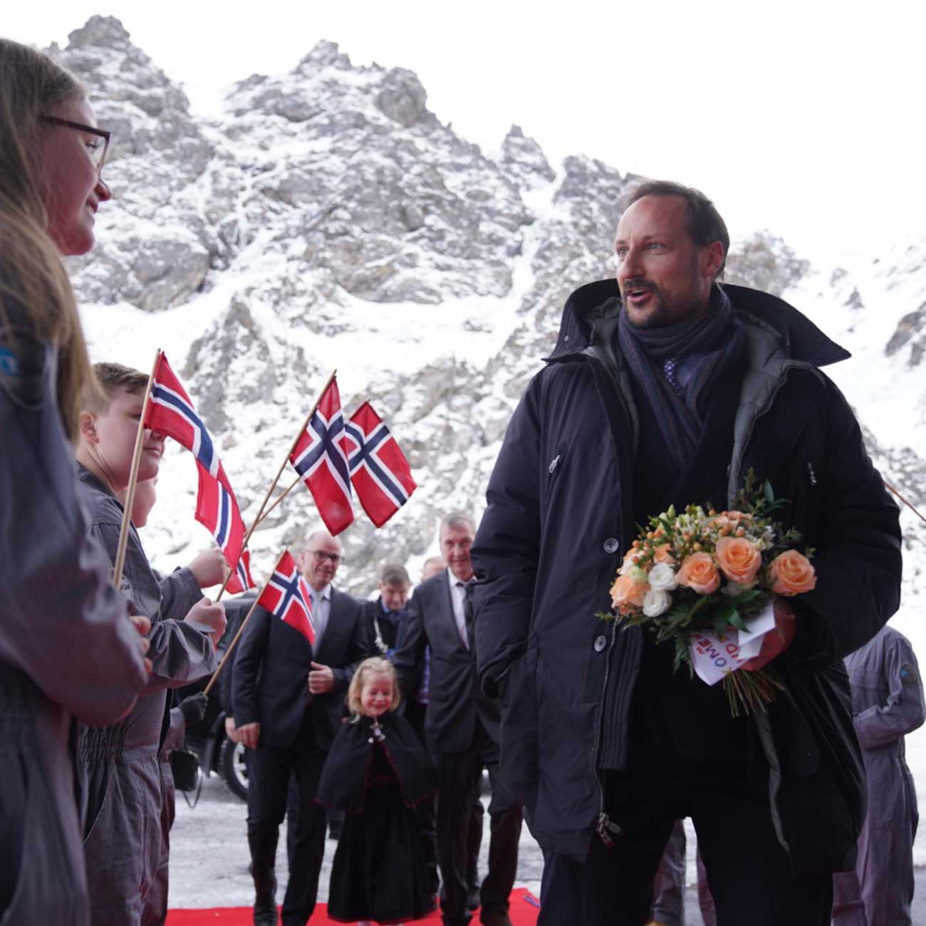 Haakon de Norvège dans la base spatiale d'Andøya