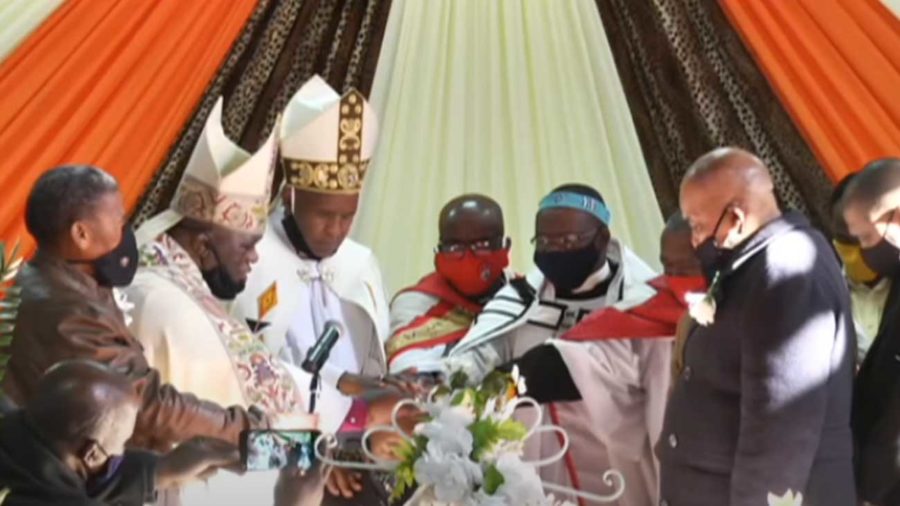 Funérailles de la reine Noloyiso Sandile