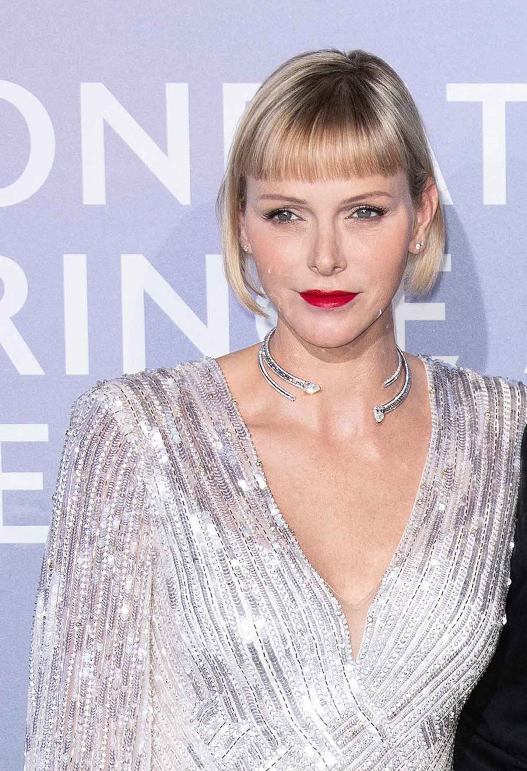 Charlene de Monaco éblouissante dans sa robe à sequins au Gala de Monte-Carlo pour la santé de ...