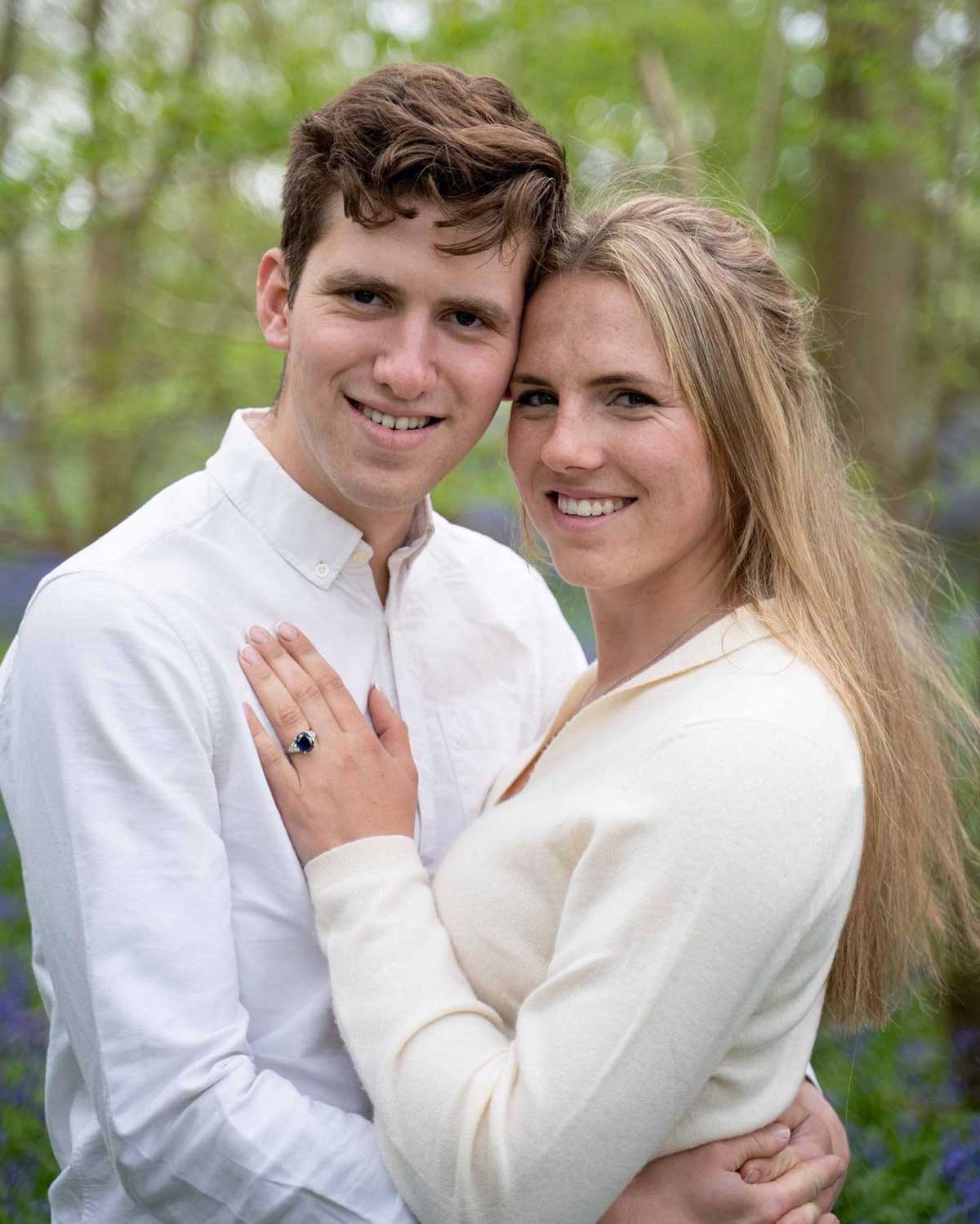 La demi-sœur de Zara et Peter Phillips est fiancée