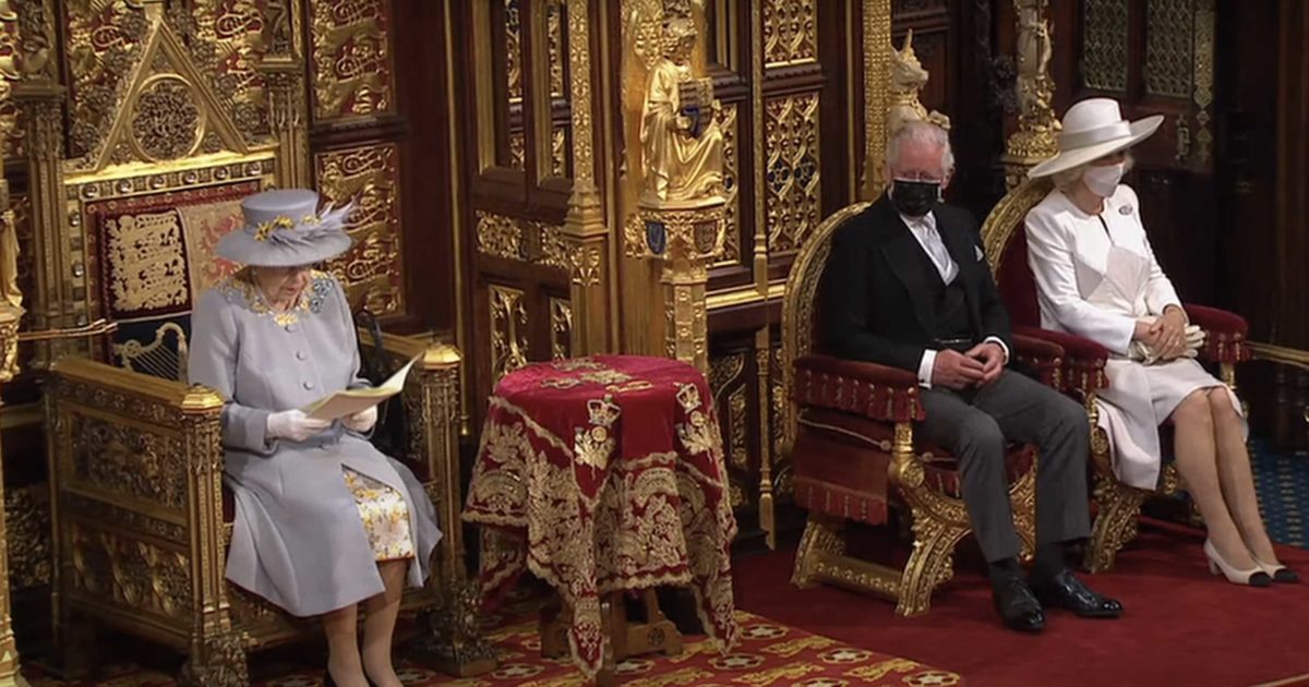 Elizabeth II ouvre le parlement pour la première fois sans le trône du ...