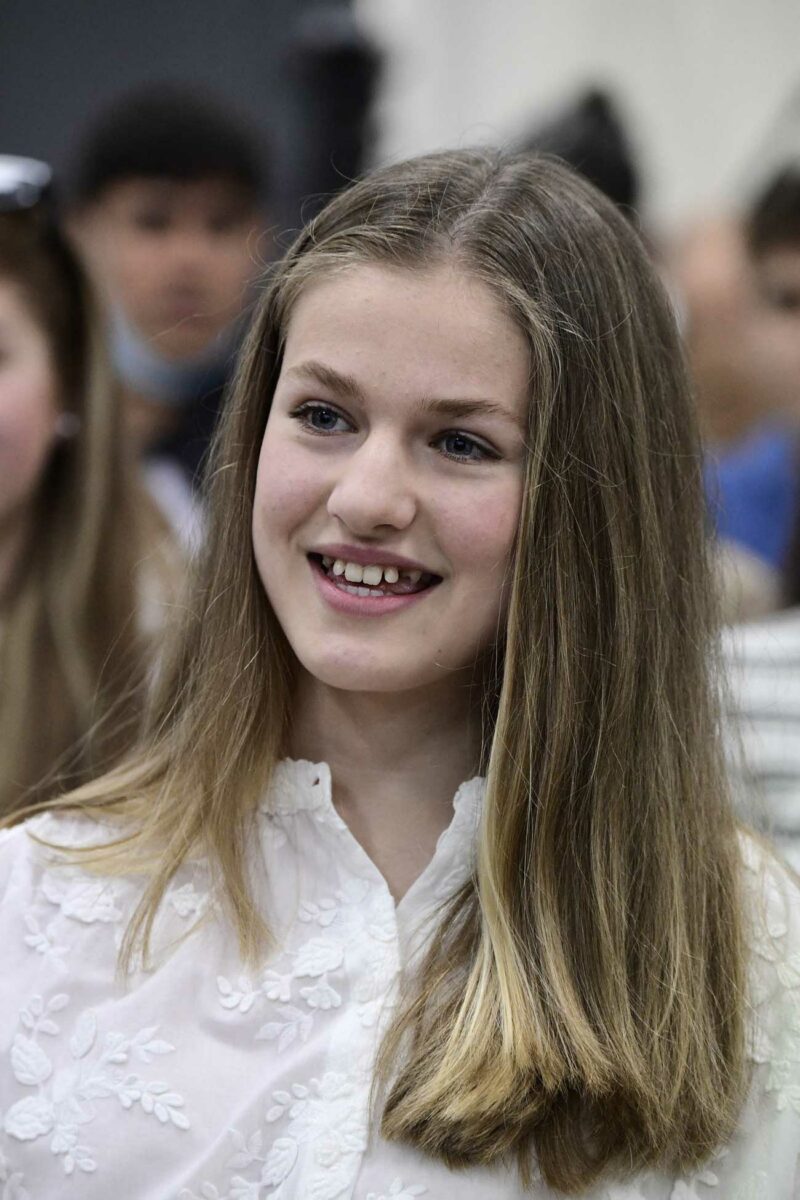 La princesse Leonor assure son deuxième engagement solo et s'intéresse ...