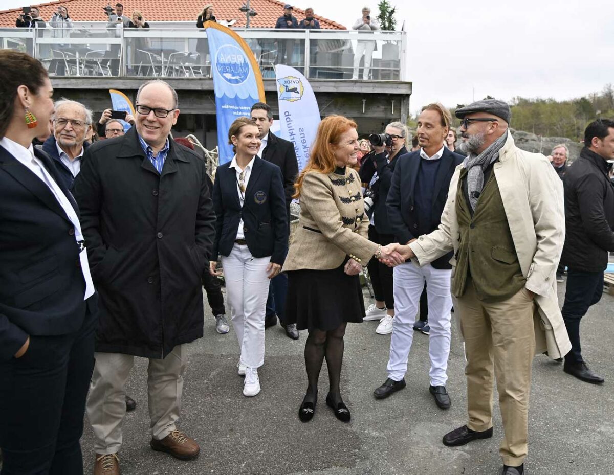 Le prince Albert II de Monaco et Sarah Ferguson ensemble en Suède