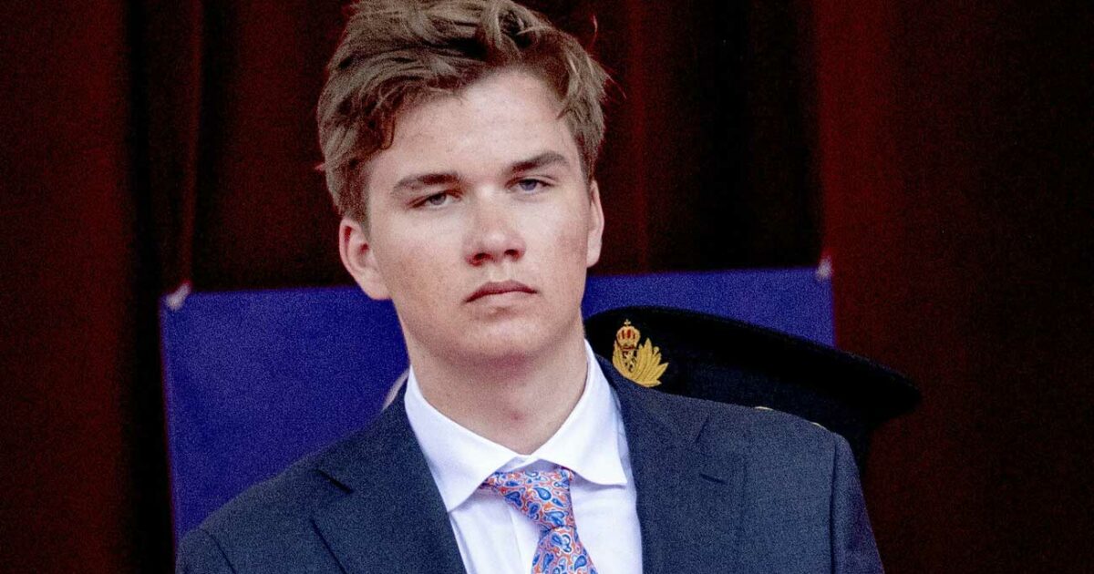 Le prince Gabriel de Belgique rejoint l'armée comme Élisabeth : sur les ...