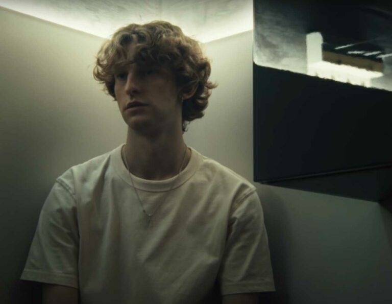 Louis Cunningham : Le fils de la princesse Charlotte de Luxembourg joue ...