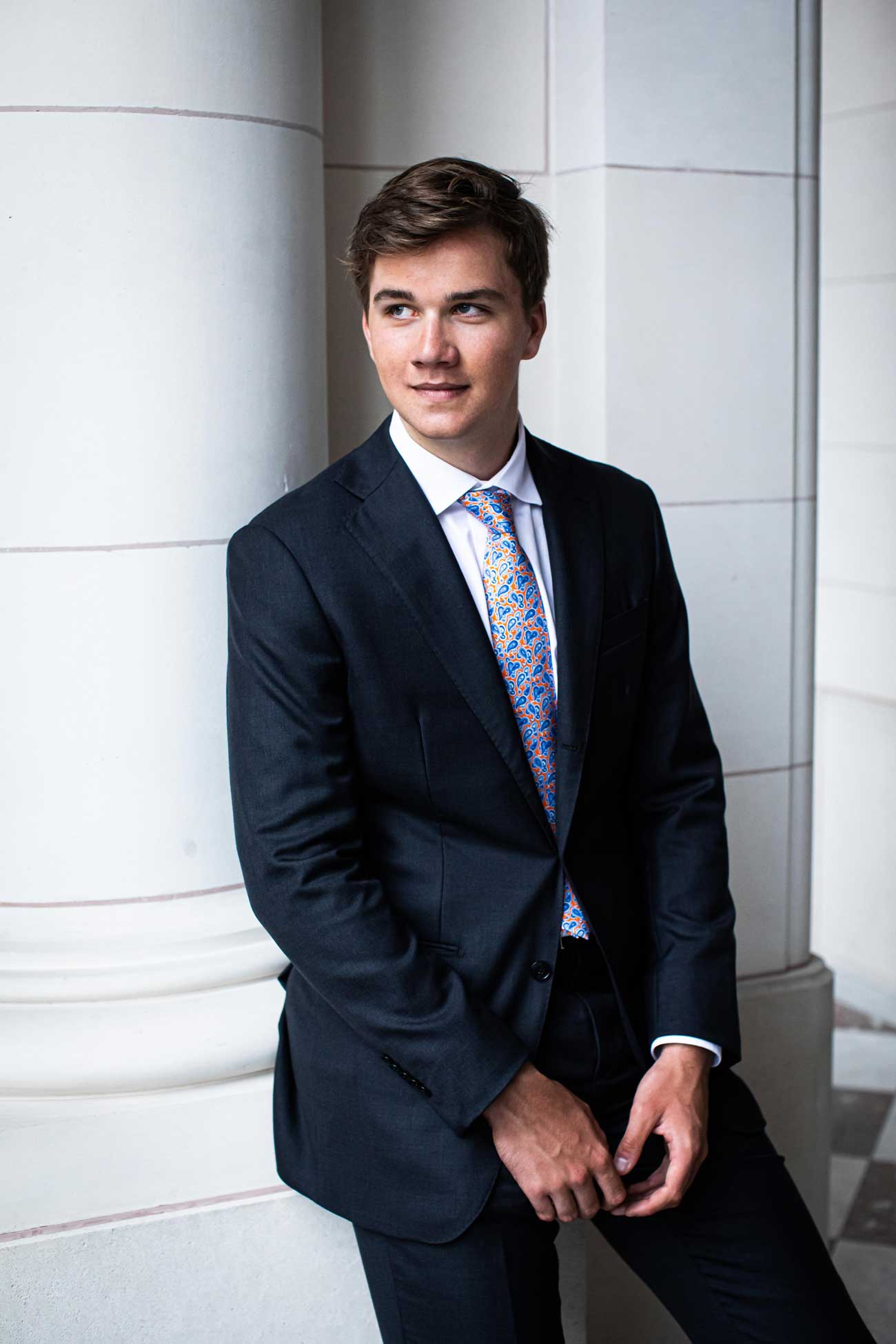 Nouvelle photo du prince Gabriel pour ses 19 ans à quelques jours de ...