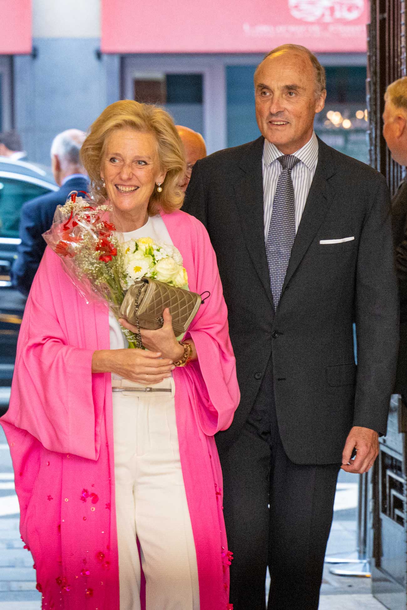 Sous le charme de son futur gendre, la princesse Astrid évoque de ...