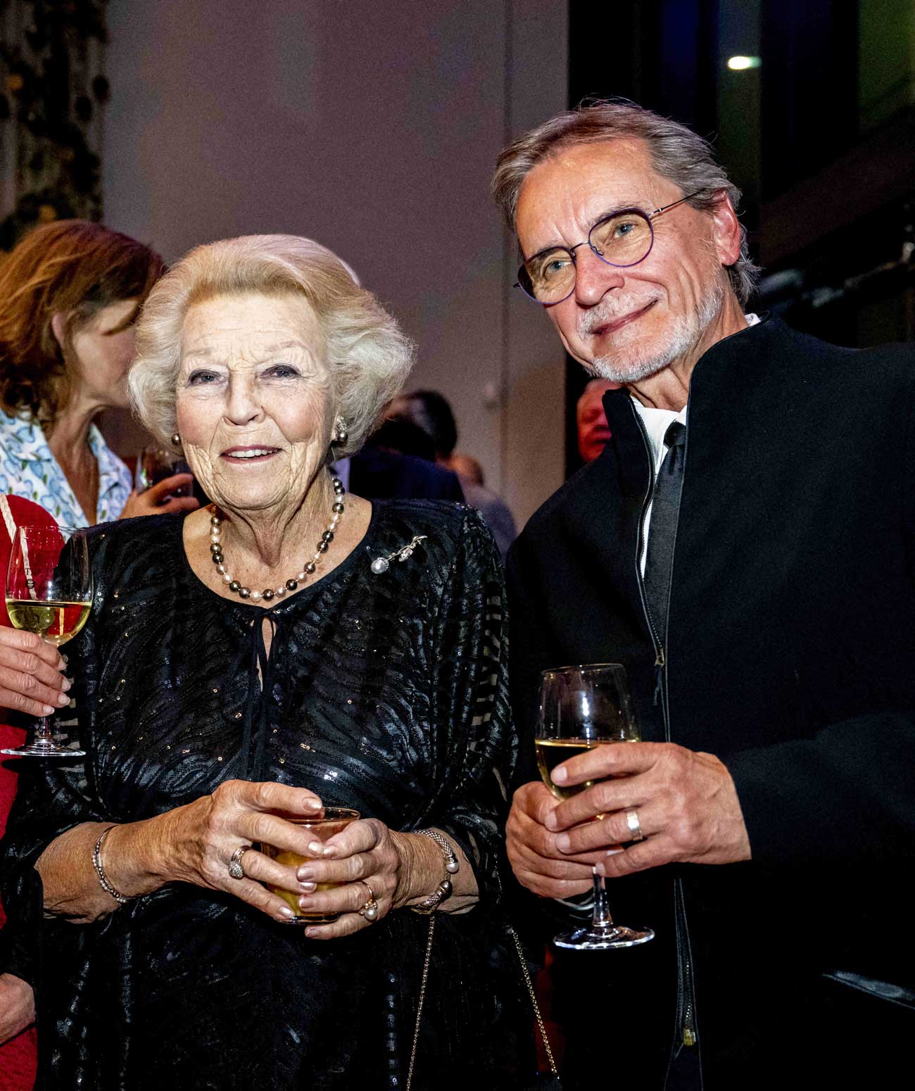 Beatrix des Pays-Bas rencontre le chorégraphe Jiří Kylián à son ...