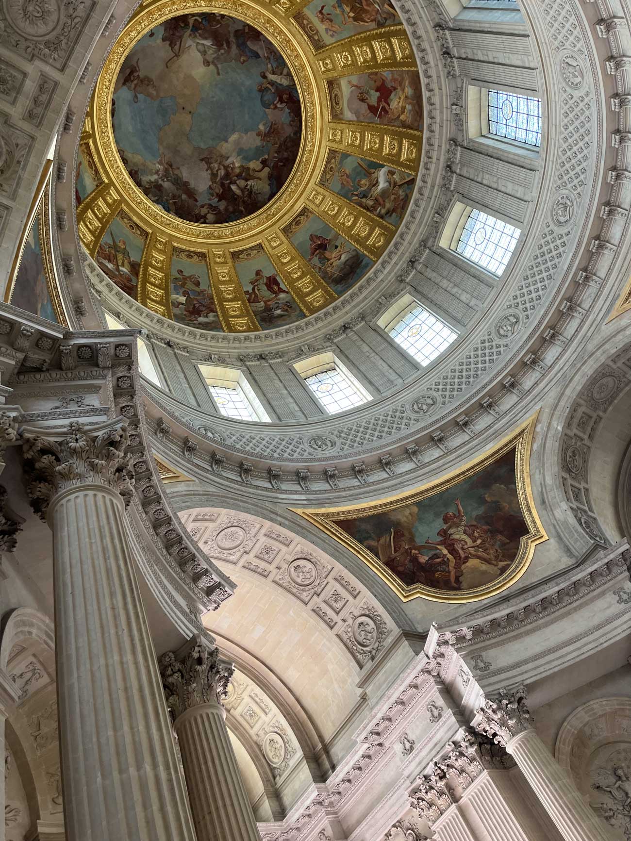 L'hôtel des Invalides : un hospice militaire haut lieu de l'histoire ...