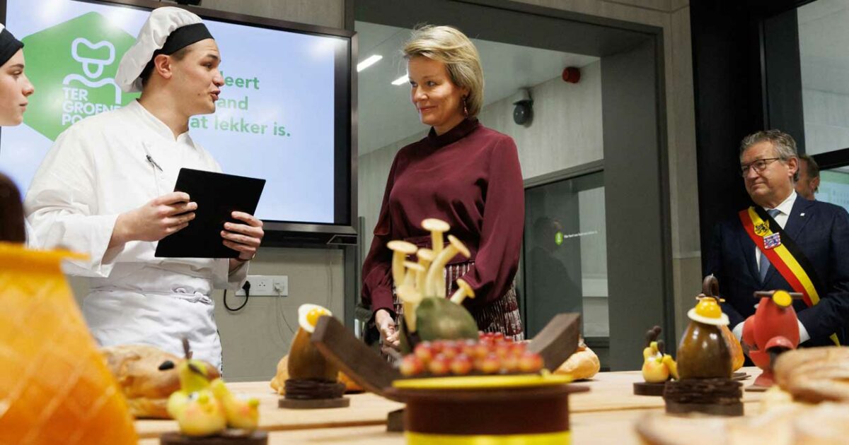 La reine Mathilde visite une école hôtelière à Bruges