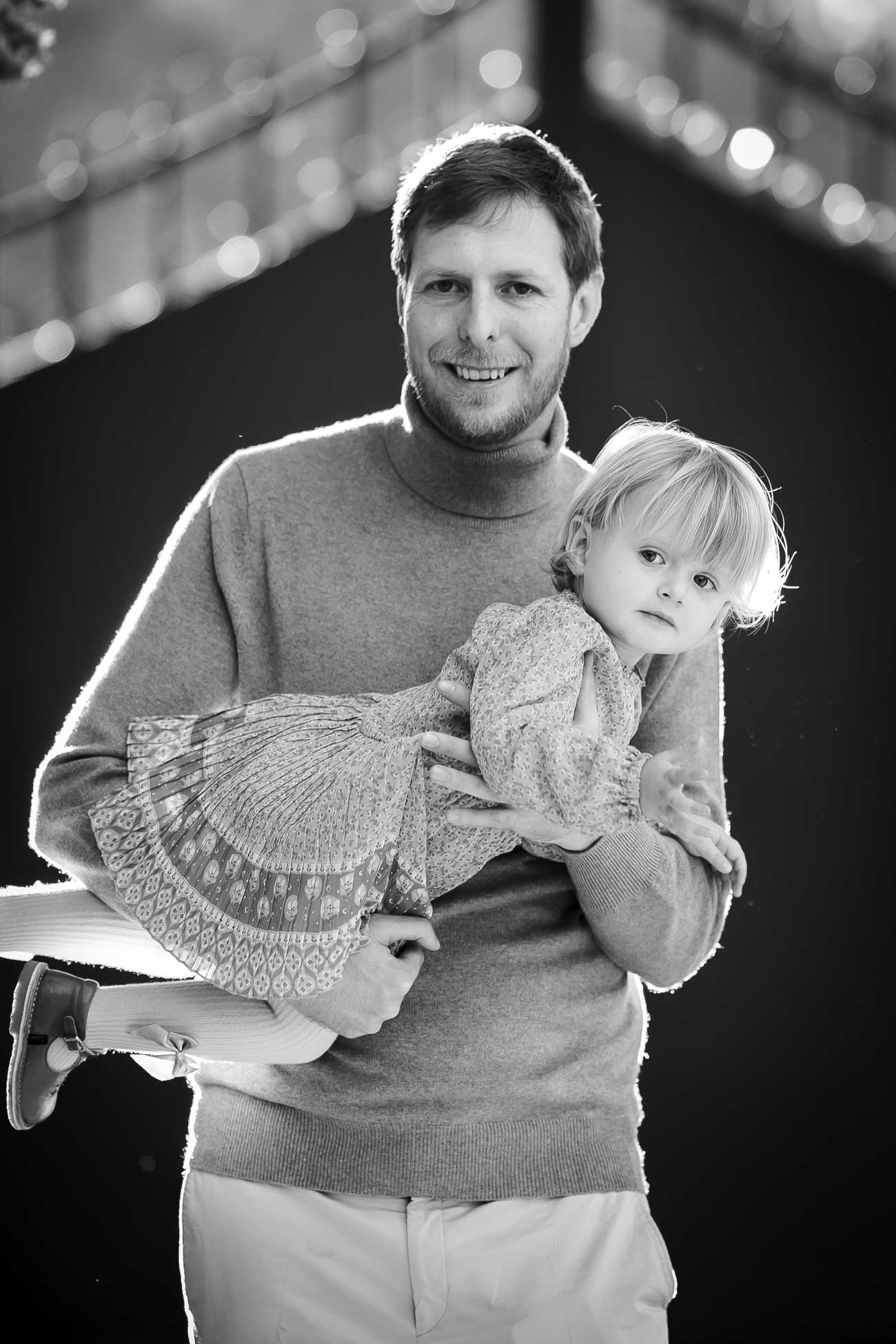 La ravissante princesse Géraldine fête ses 2 ans avec ses parents ...