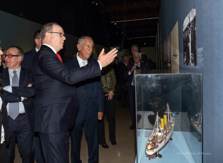 Le prince Albert II déjeune avec le roi Felipe à Madrid après son ...