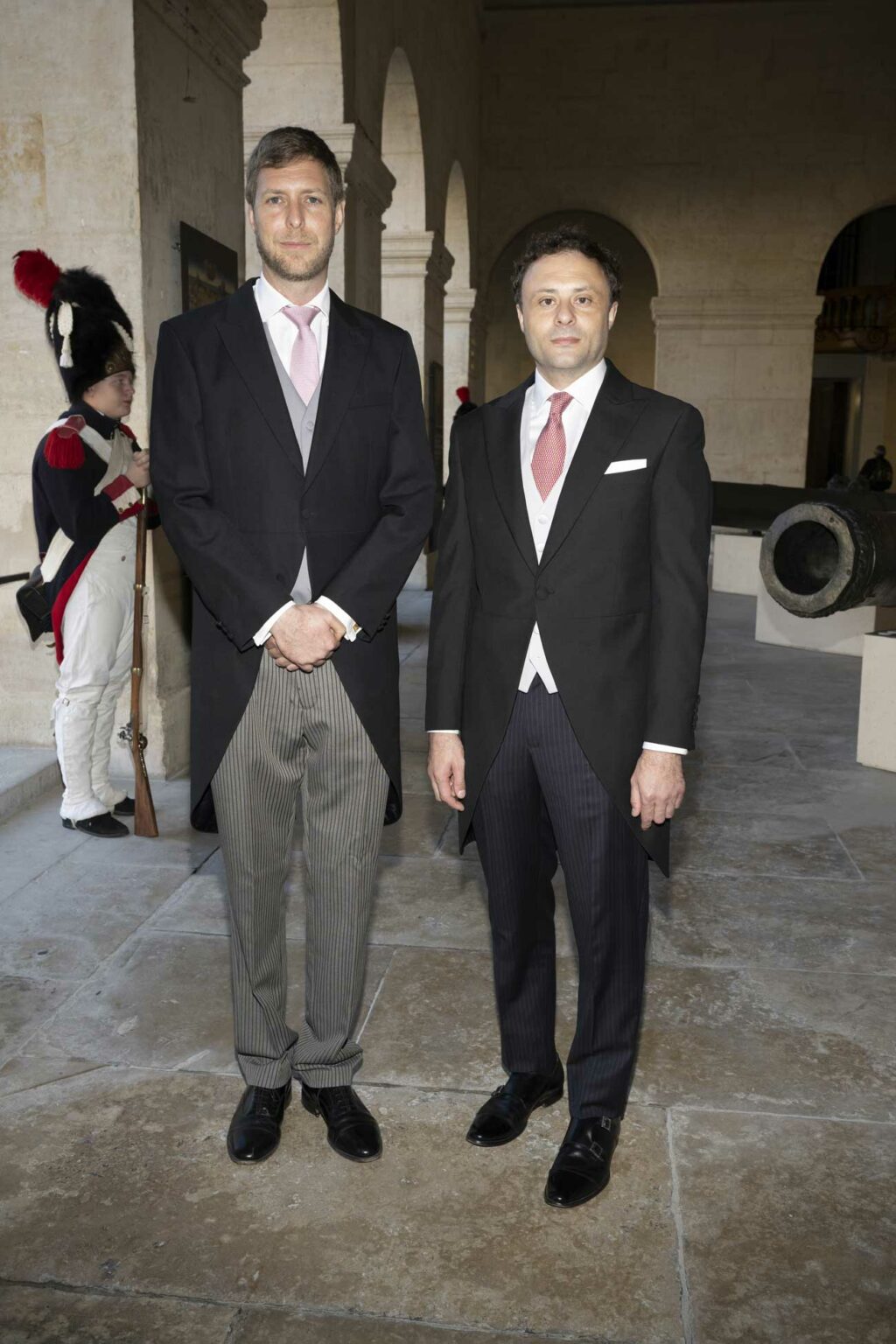 Le prince héritier Leka d'Albanie témoin du mariage du prince Joachim ...