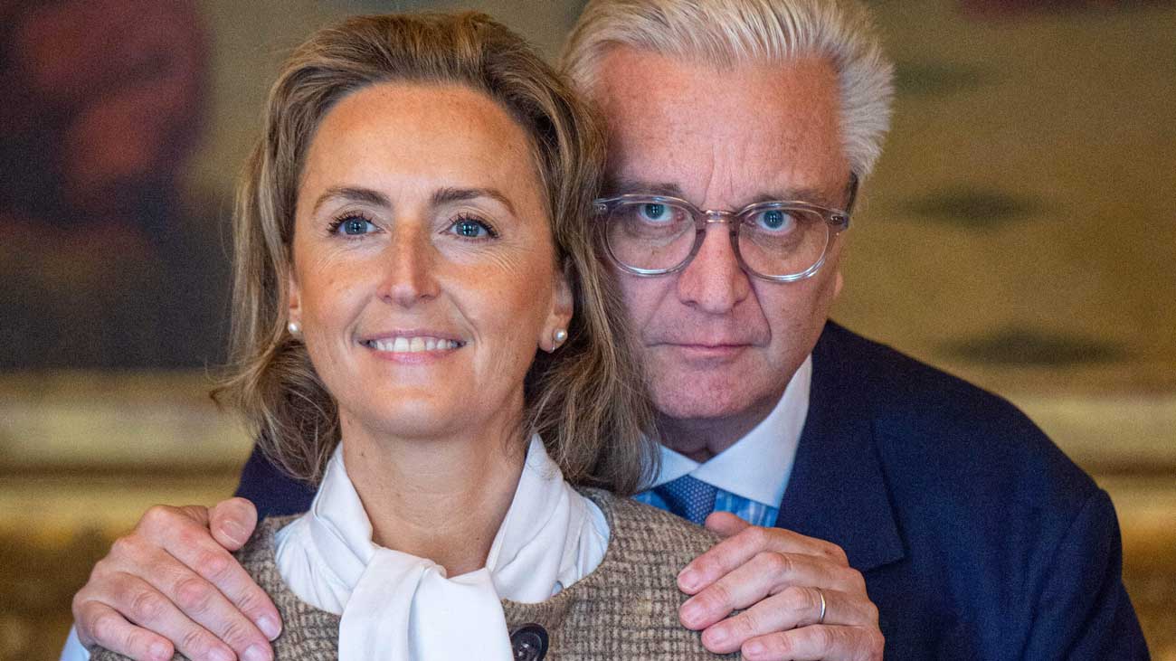 Beaux portraits complices du prince Laurent et de la princesse Claire ...