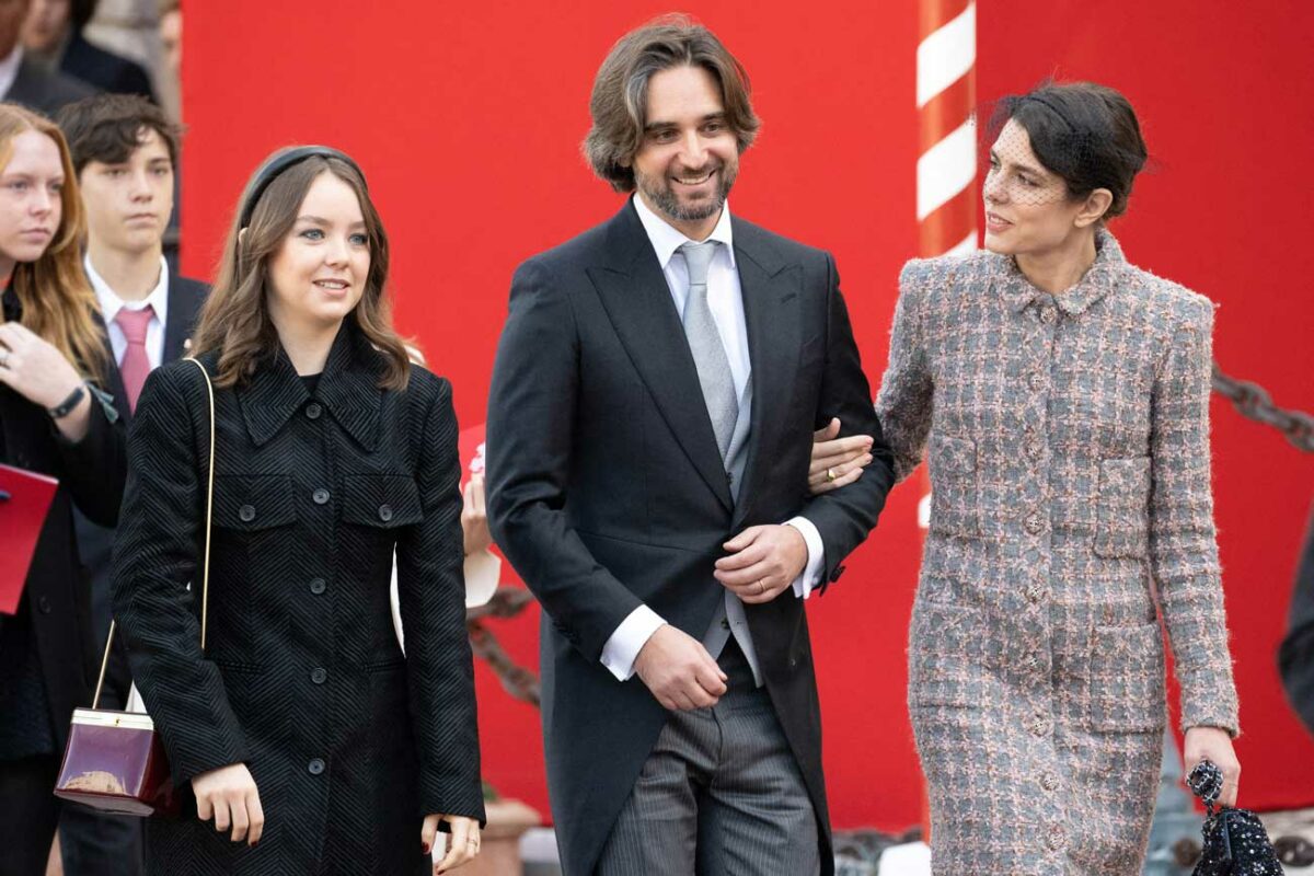 Charlotte Casiraghi apparaît pour la première fois avec ses deux fils ...