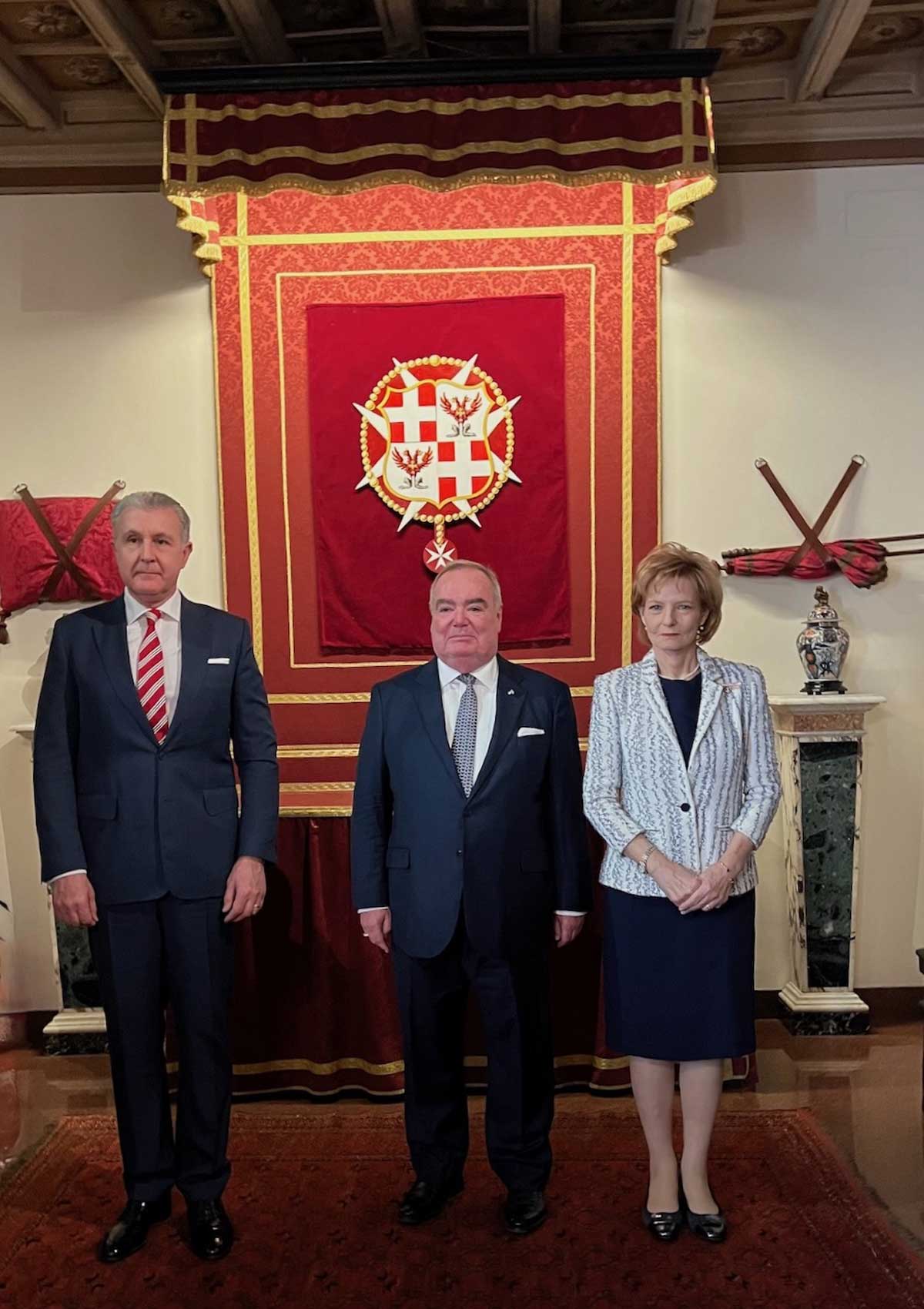 Margareta de Roumanie visite l'ordre souverain de Malte au Palais ...