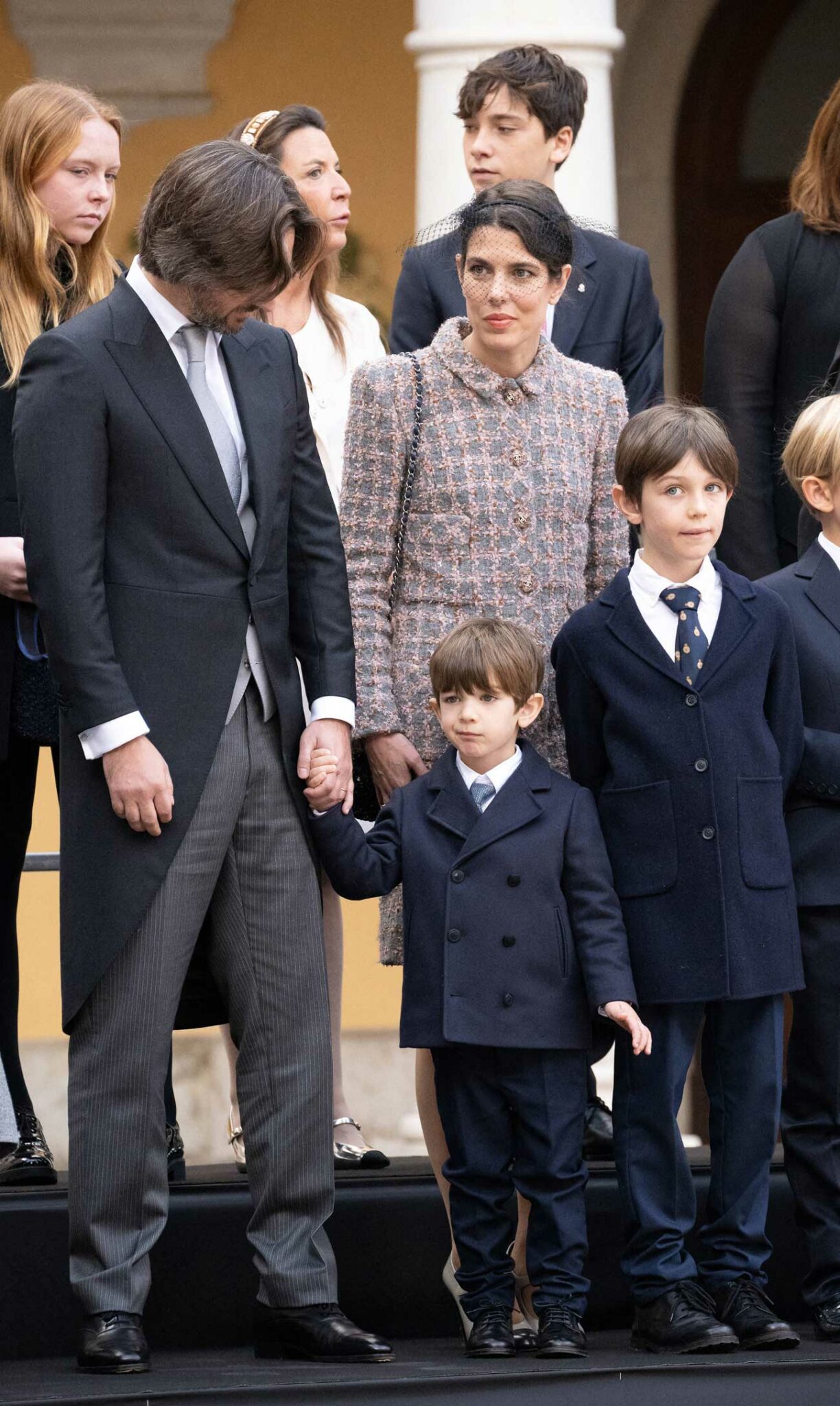 Charlotte Casiraghi apparaît pour la première fois avec ses deux fils ...