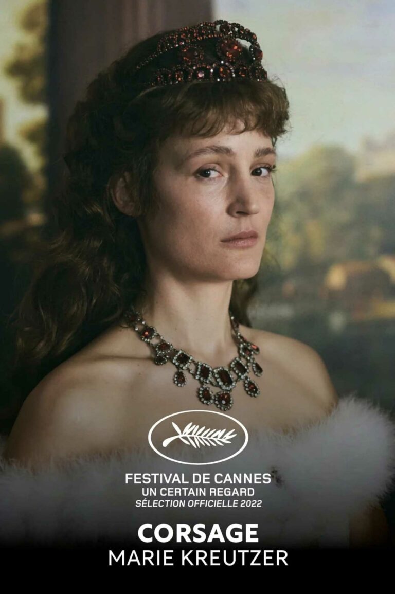 « Corsage » : un nouveau regard sur la vie de Sissi bien décidée à se libérer de son corset