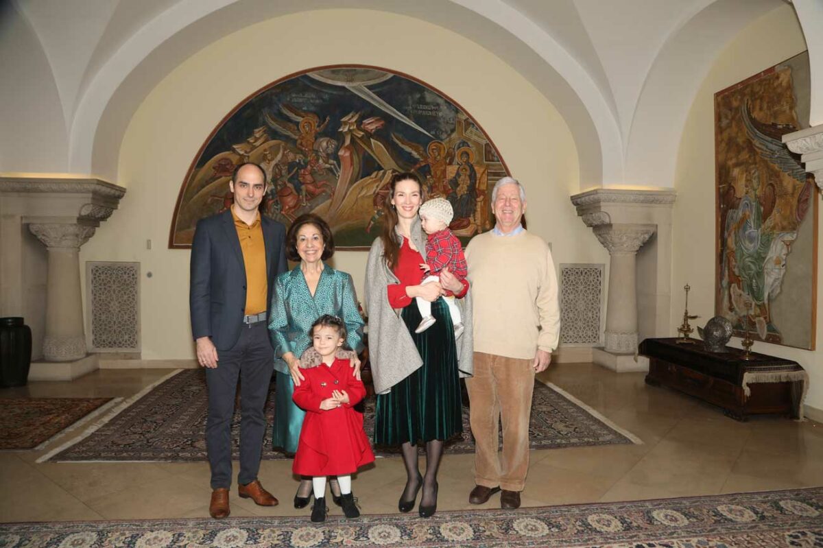 Retrouvailles et festivités de la famille royale de Serbie pour un Noël ...