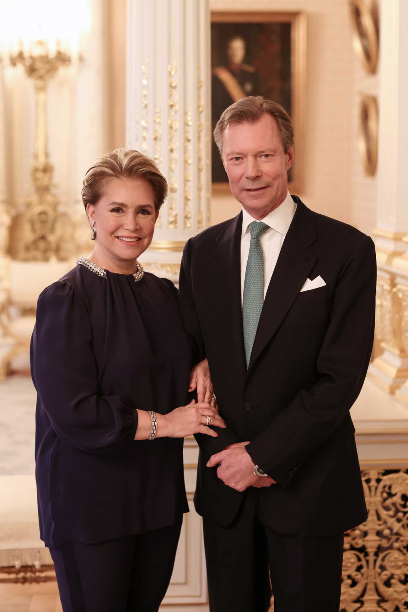 Nouveaux portraits officiels de gala du couple grand-ducal pour la ...