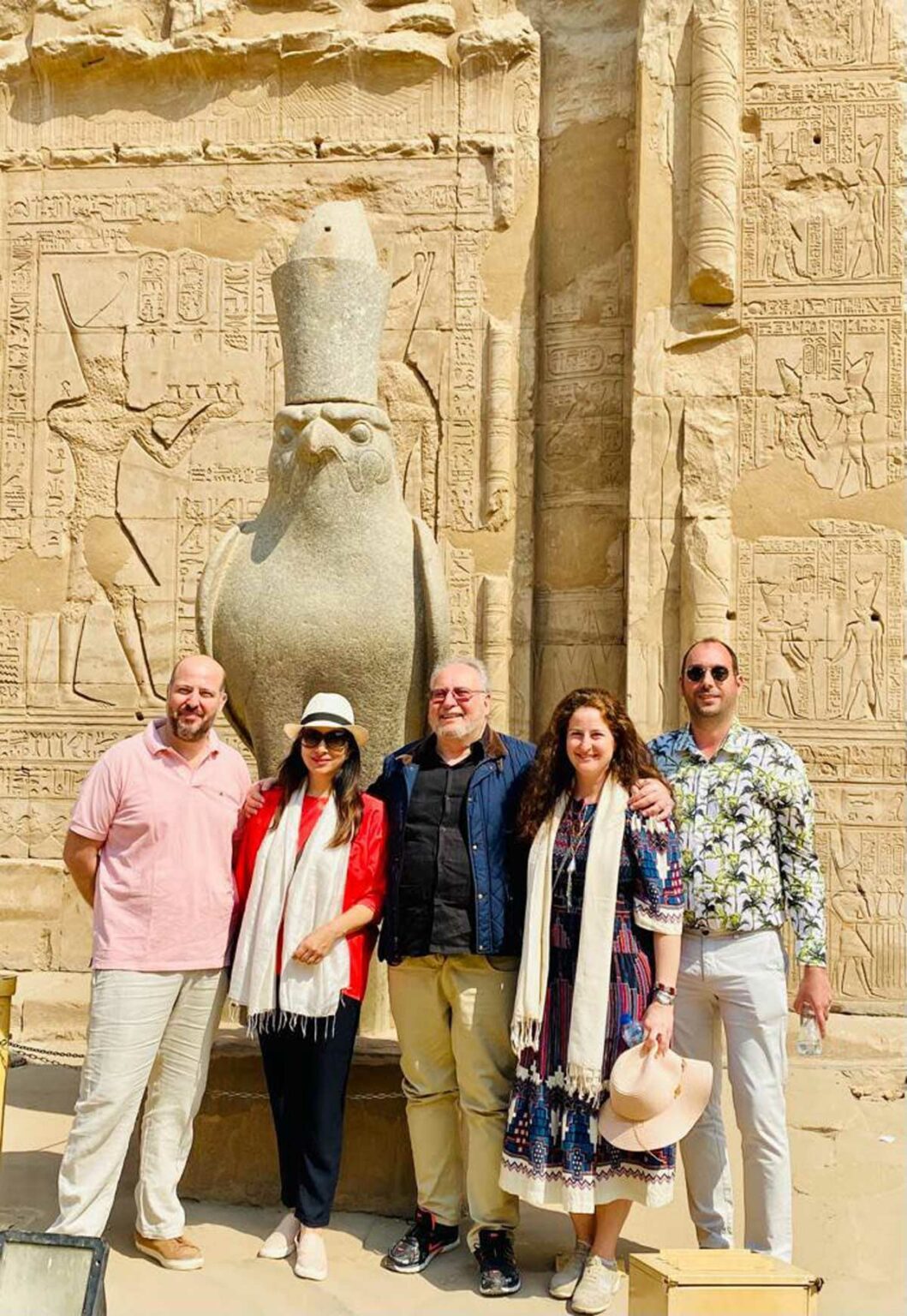 Le prince héritier d'Égypte rend hommage à son grand-père, le roi Farouk