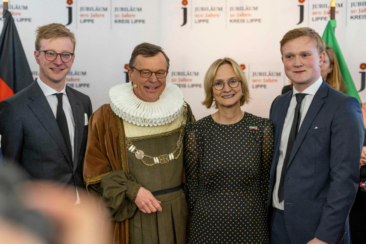 Le prince Stephan de Lippe célèbre les 900 ans de Lippe dans la peau d ...