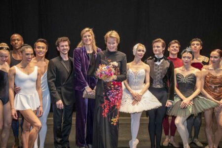 La reine Mathilde assiste au gala Time To Dance de Wim Vanlessen à la ...