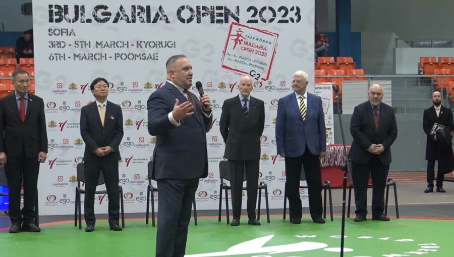 Siméon II de Bulgarie ouvre un tournoi international de taekwondo