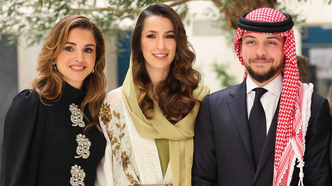 Promesses et messages d'amour : le prince héritier Hussein et la reine ...