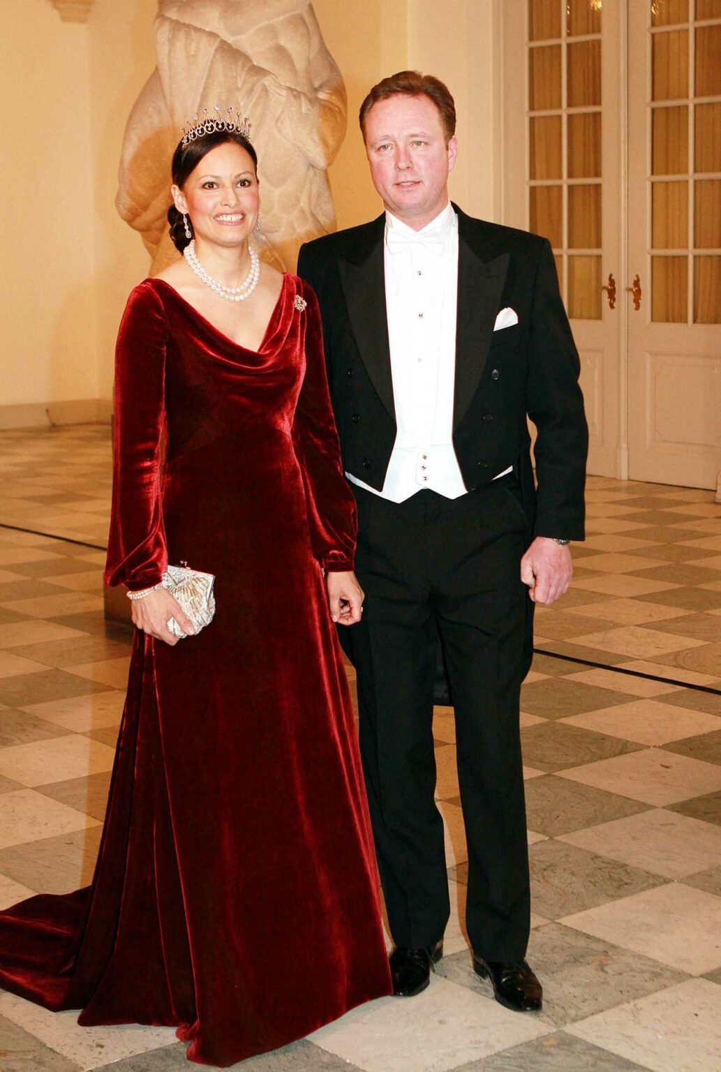 Le prince Gustav et la princesse Carina attendent leur premier enfant à ...