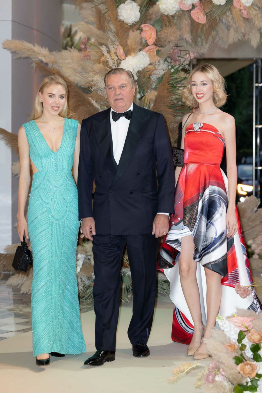 Le prince Charles et les princesses Maria Carolina et Maria Chiara de ...