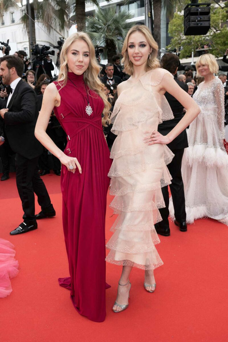 Les princesses Maria Carolina et Maria Chiara glamour à l'avant ...