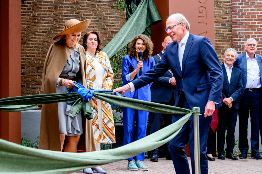 La reine Máxima inaugure le musée Van Gogh Village à Nuenen