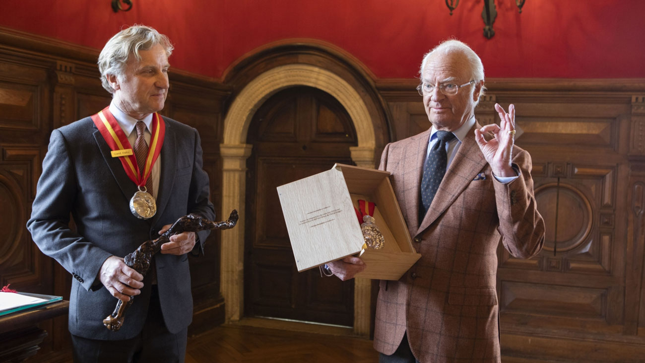 Le roi de Suède admis dans la confrérie des chevaliers du Tastevin au ...