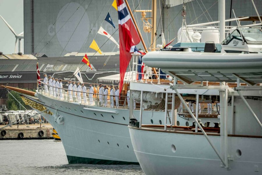 Les deux seuls navires royaux au monde se rencontrent au Danemark