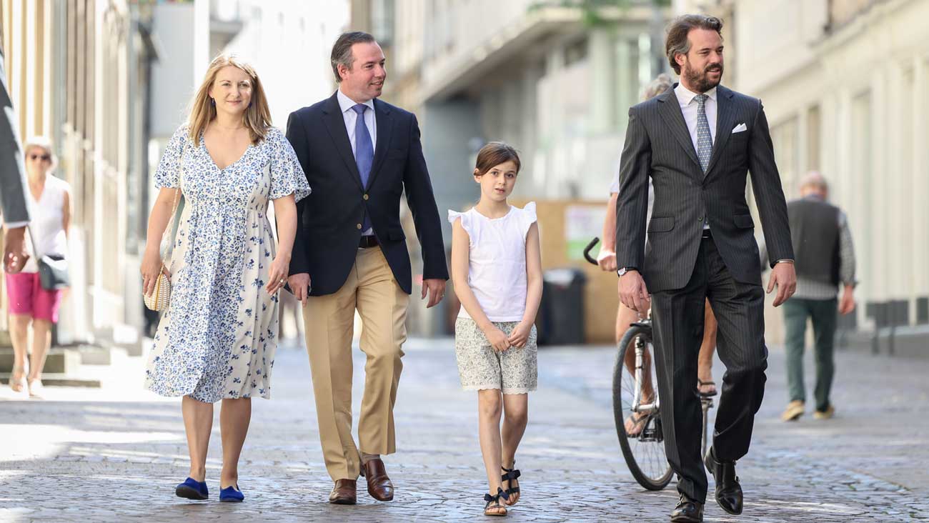 Guillaume, Stéphanie et Félix de Luxembourg vont voter et éduquent la ...