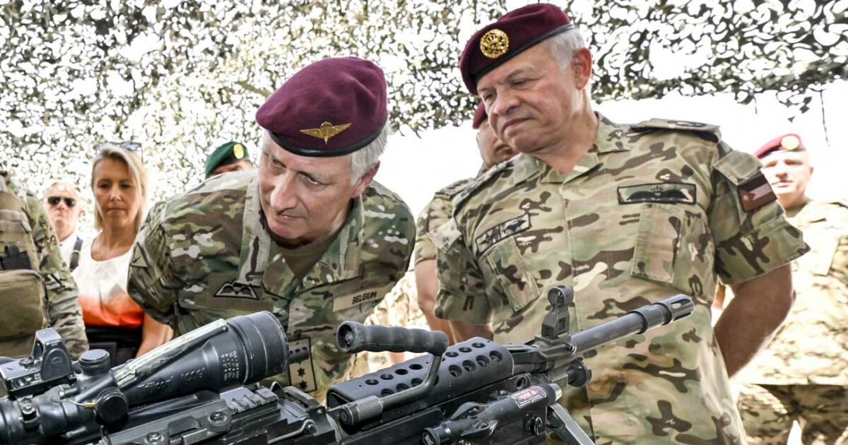 Le roi Philippe et le roi Abdallah II assistent à l'entraînement des ...