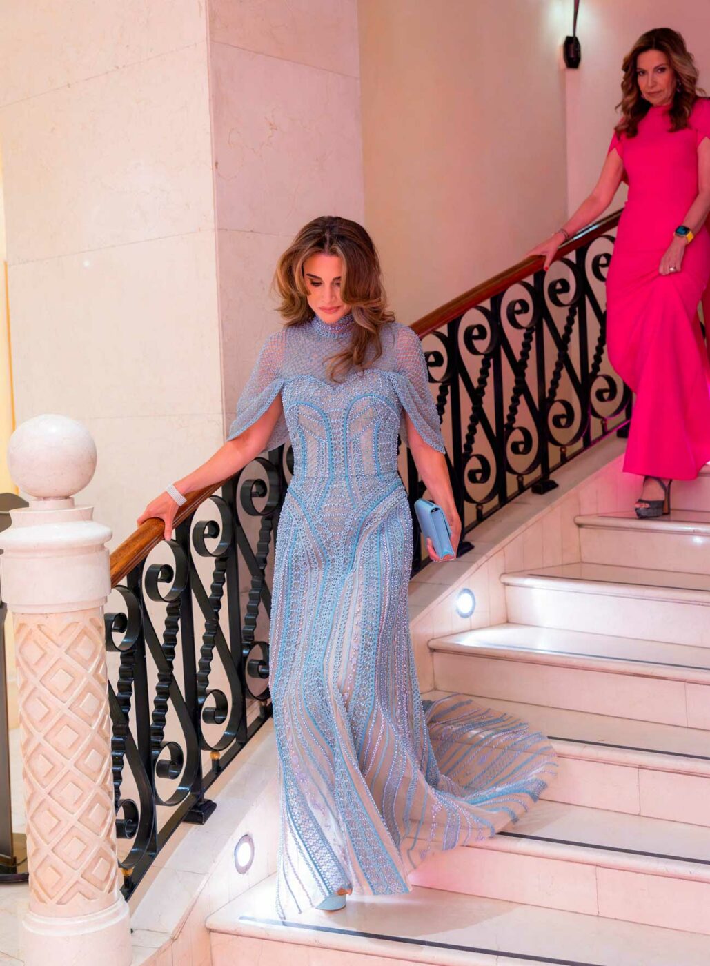 La reine Rania splendide dans une robe Elie Saab pour un gala caritatif ...