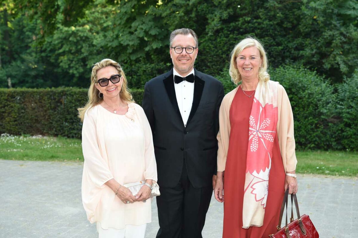 La princesse Esmeralda et son fils Leopoldo au gala CARE Belgium au ...