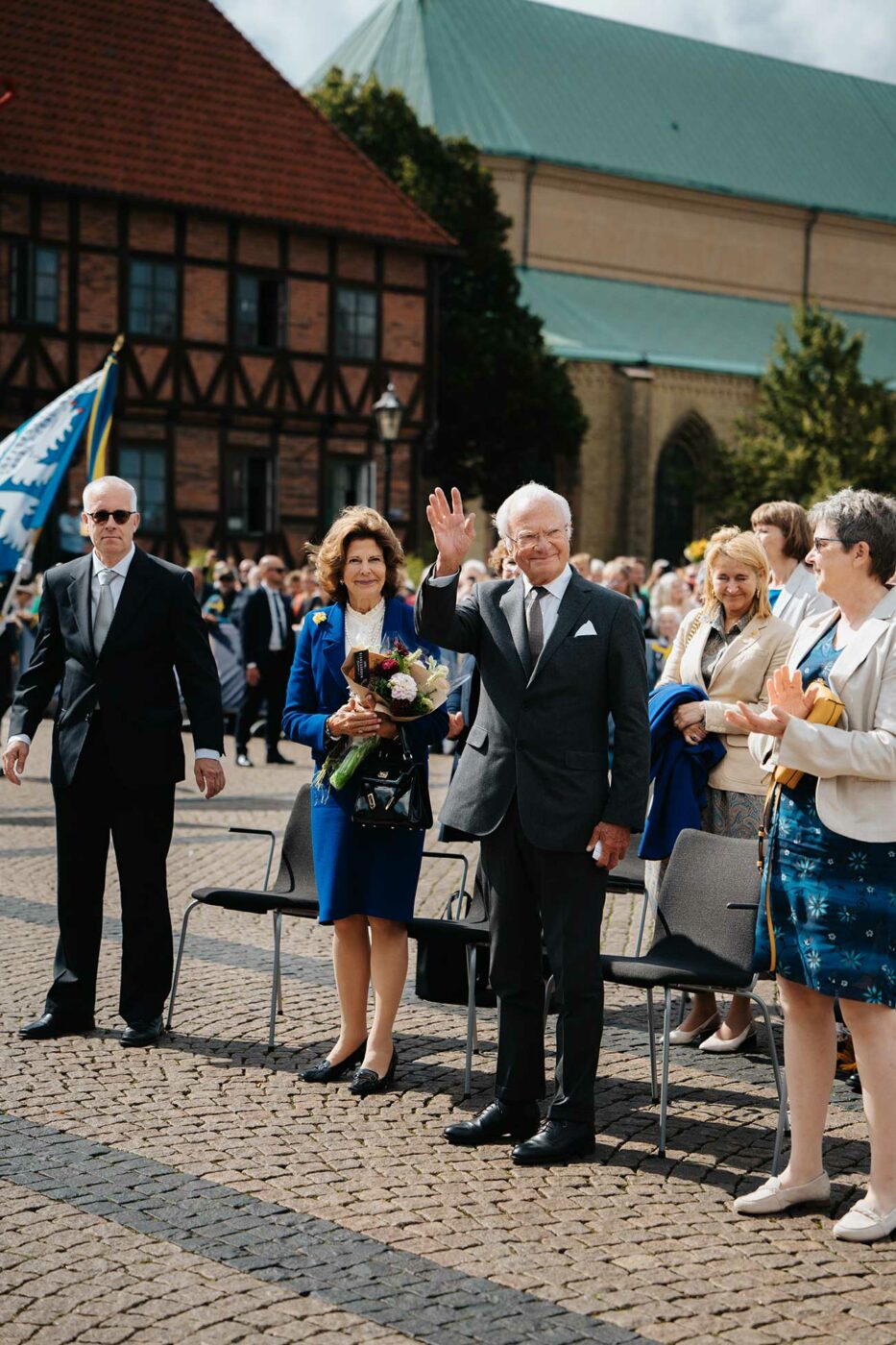 Le roi Carl XVI Gustaf et la reine Silvia en visite dans le comté de ...