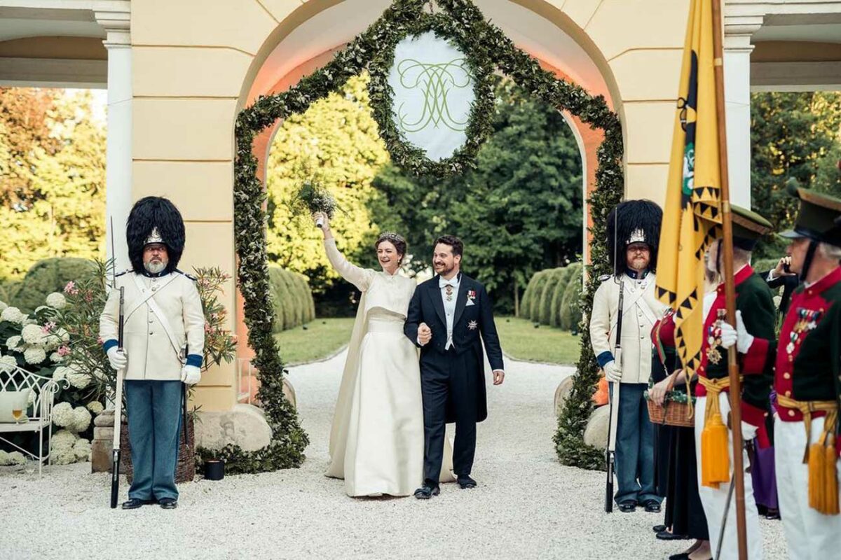 Le splendide mariage du prince Ferdinand de Schwarzenberg en présence ...