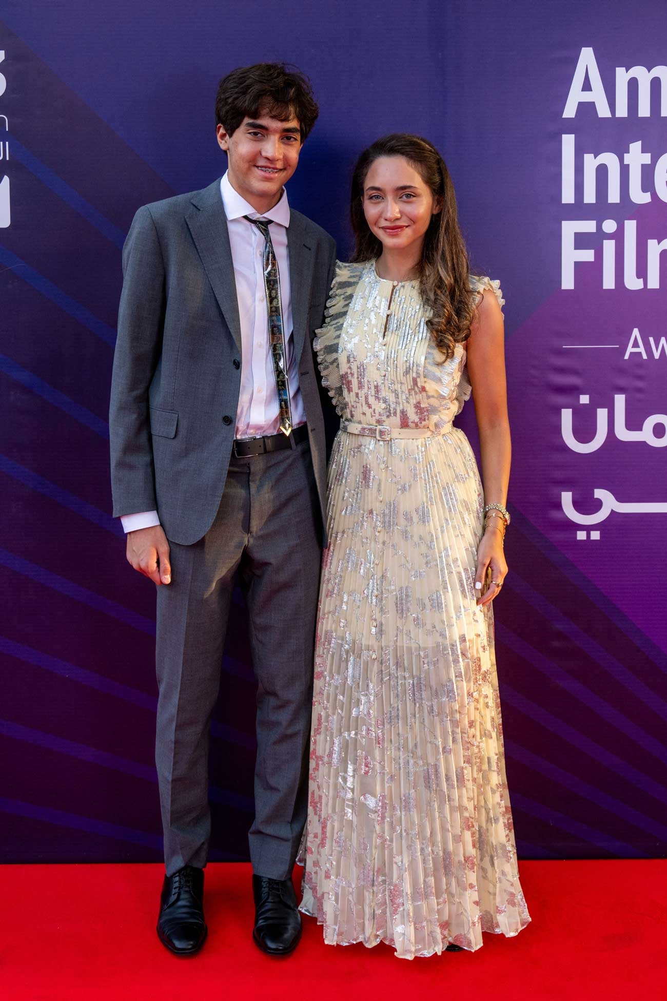 La discrète princesse Jalilah et son frère sont remarqués au Festival ...