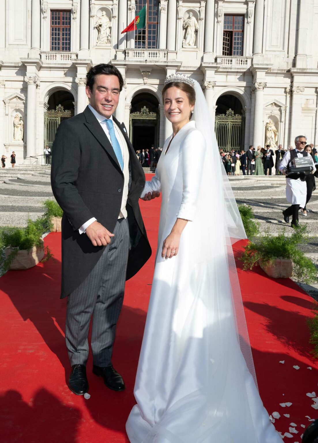 La famille impériale du Brésil de retour au Portugal pour assister au ...