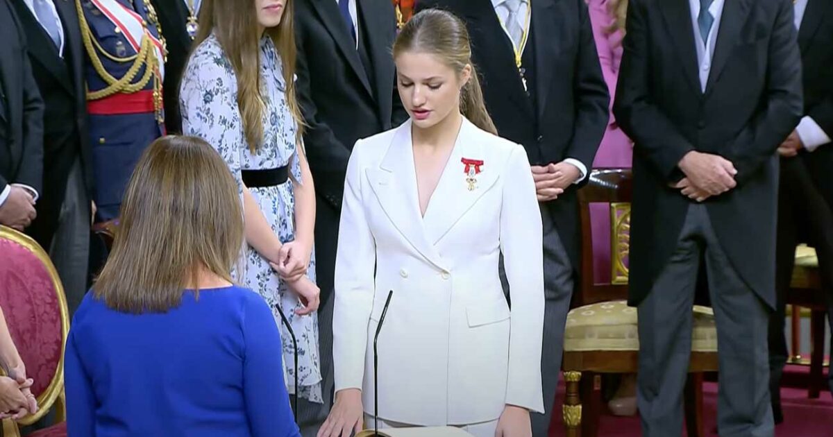 La princesse Leonor prête son serment d'héritière le jour de sa ...