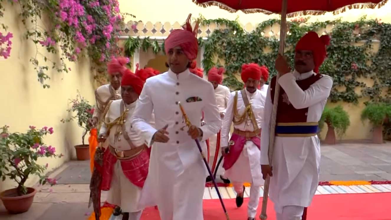 Le maharadja de Jaipur célèbre Dussehra selon les traditions royales