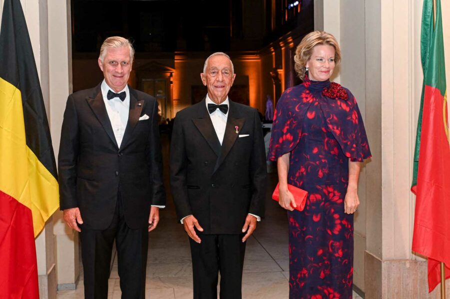 Le président portugais invite le roi Philippe et la reine Mathilde à un ...