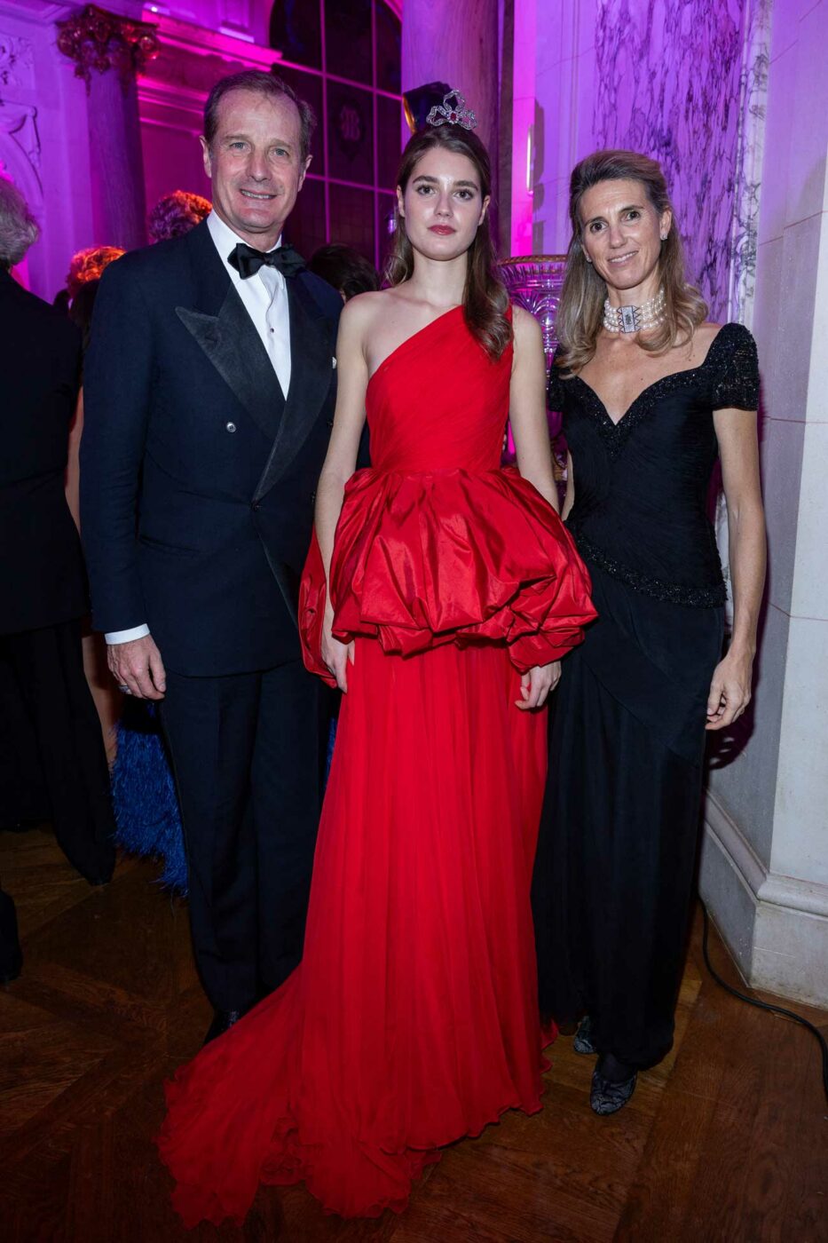 La marquise vénitienne Barbara Berlingieri glamour en Giambattista ...