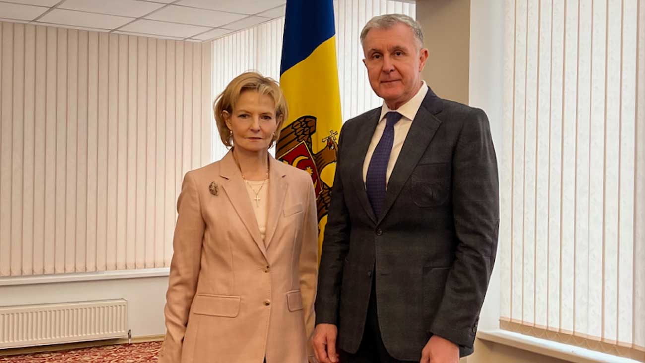 Margareta et Radu de Roumanie visitent la Moldavie